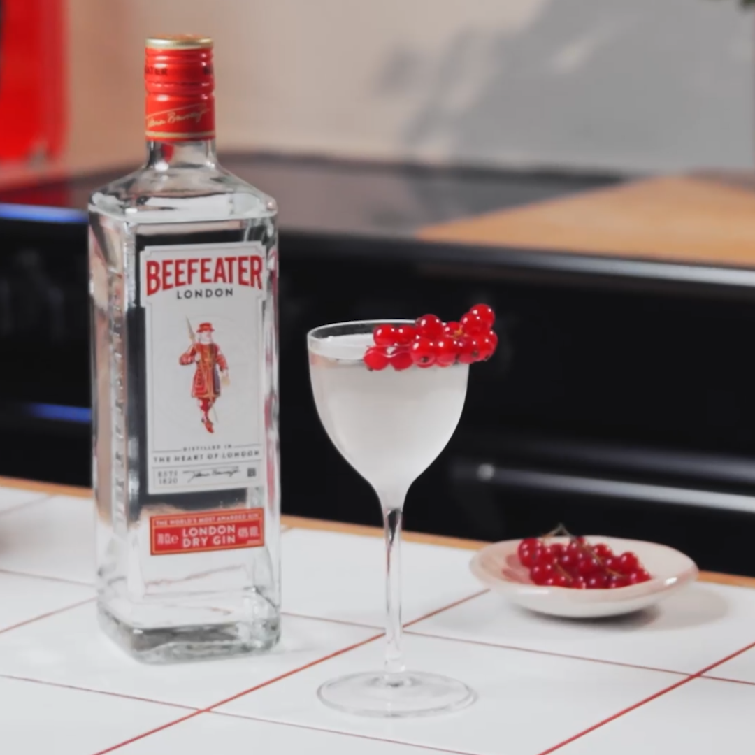 Festive Gin Martini Recipe - Beefeater Gin